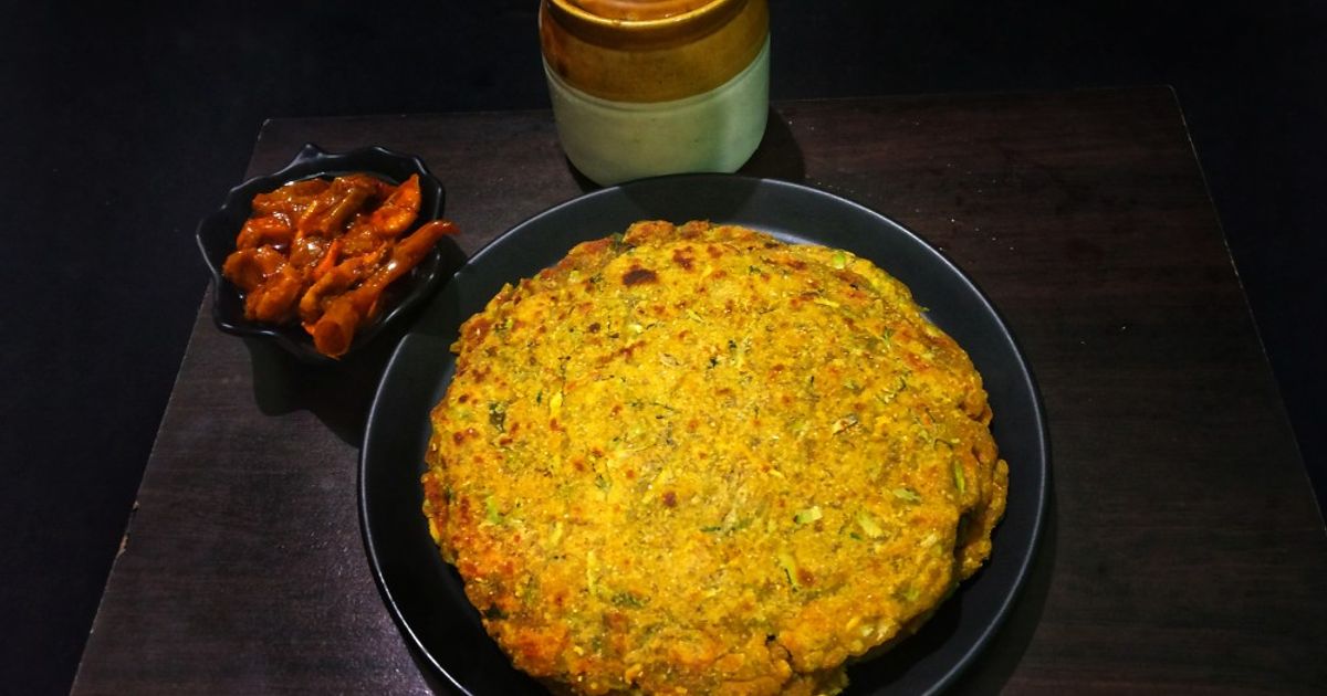 Louki Paratha Recipe by Er. Amrita Shrivastava - Cookpad