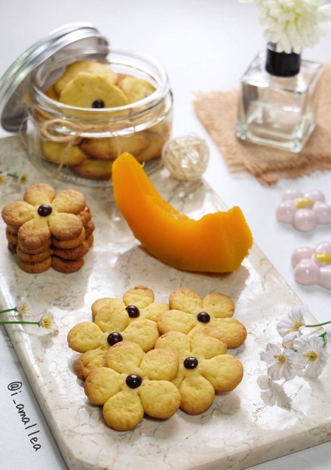 Resep Pumpkin Cookies (Kukis Labu Kuning) oleh i_amallea - Cookpad