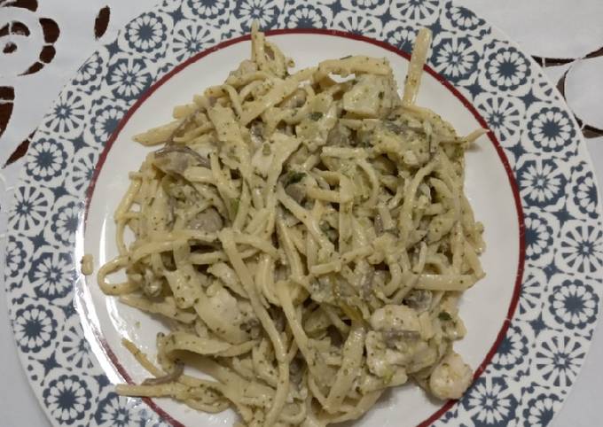 Spaghetti con pollo y brócoli Receta de Estefany Vera- Cookpad