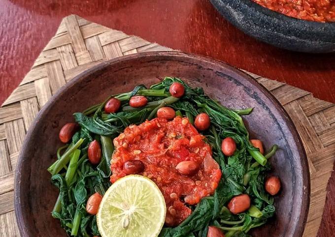 Resep Plecing Kangkung Khas Lombok oleh Nay's Kitchen - Cookpad