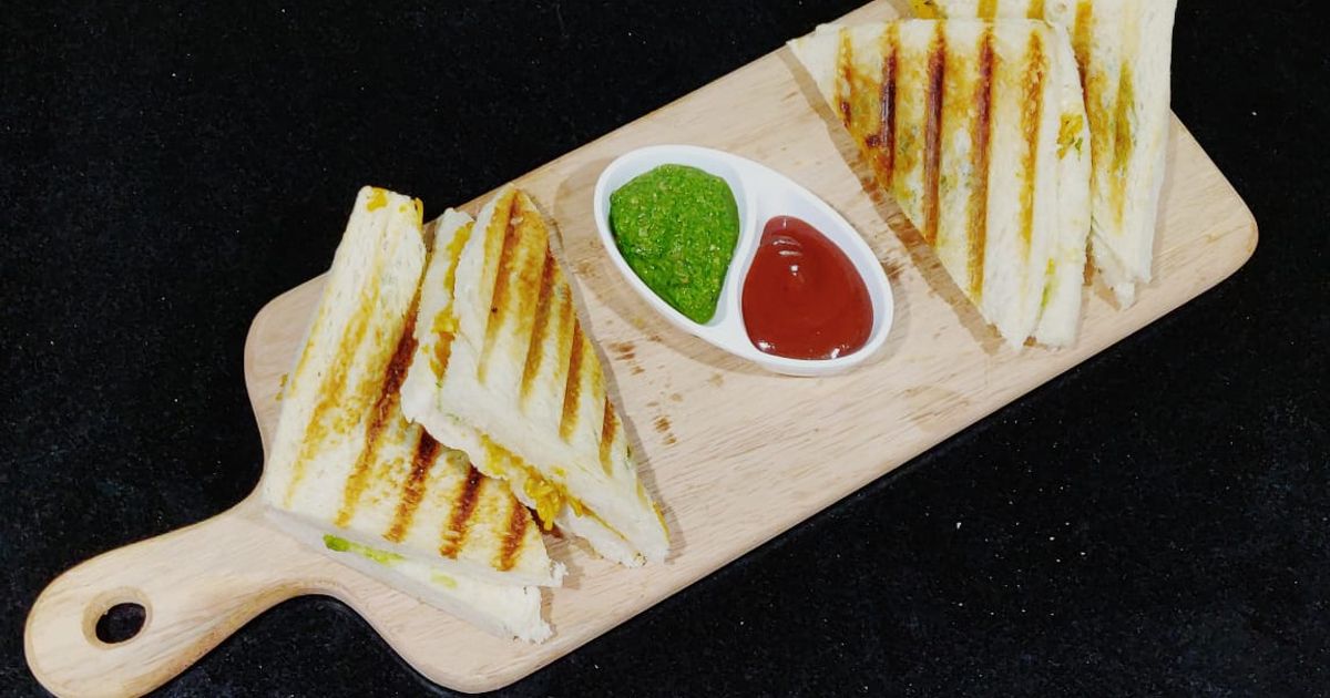 Tadka Maggi Grill Sandwich Recipe by Vaishali Shah - Cookpad