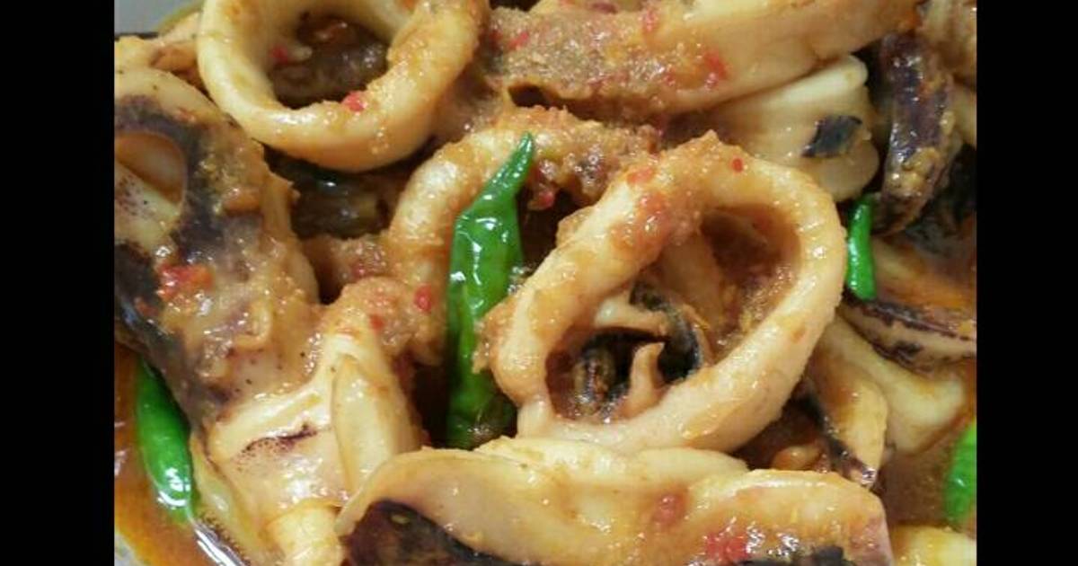 Resep cumi masak bumbu kuning pedas oleh ekapuspita - Cookpad
