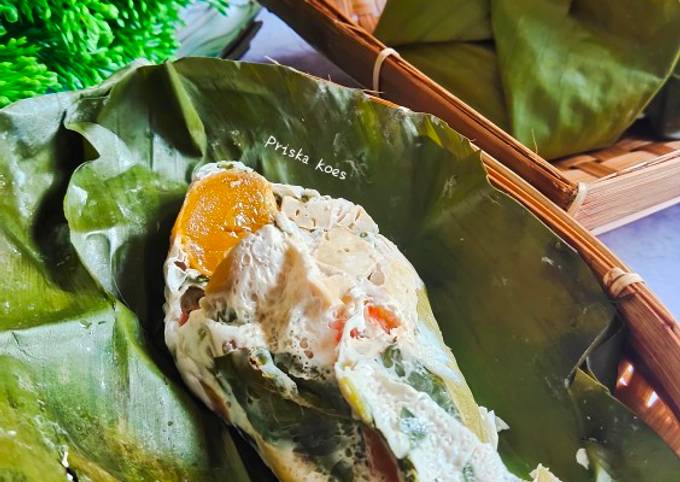 Resep Botok Tahu Telur Asin oleh Priska Koes - Cookpad