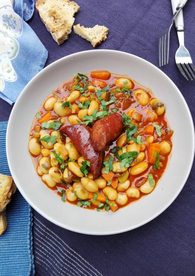 Alubias con chorizo exprés (para principiantes) Receta de Amparo&Ari ...