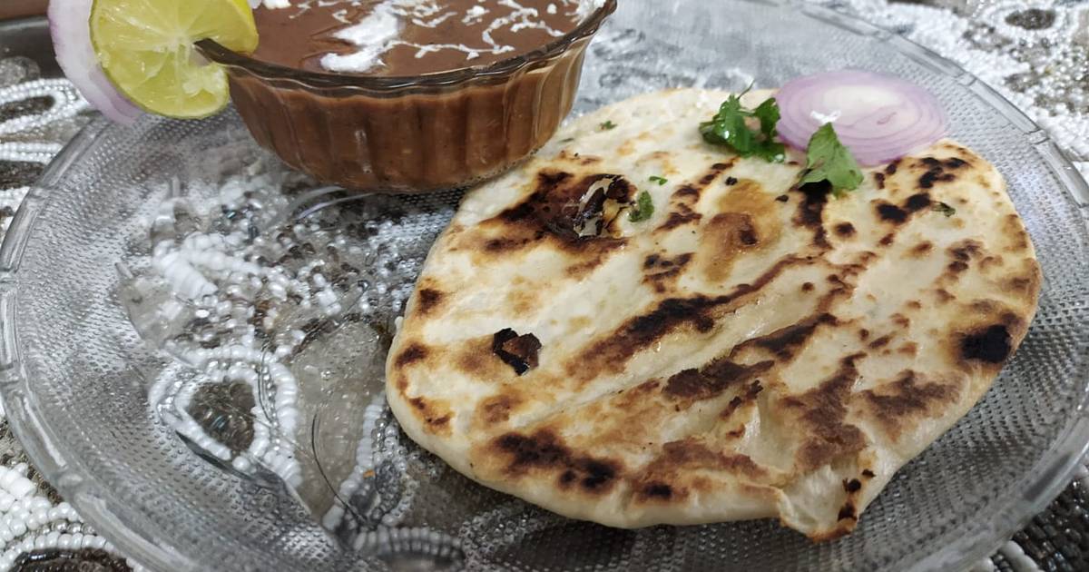 Naan with Dal makhni Recipe by Divya Rohit Sukhija - Cookpad