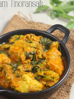 Resep Tinoransak Babi Khas Manado (Non Halal) oleh Grace Jun - Cookpad