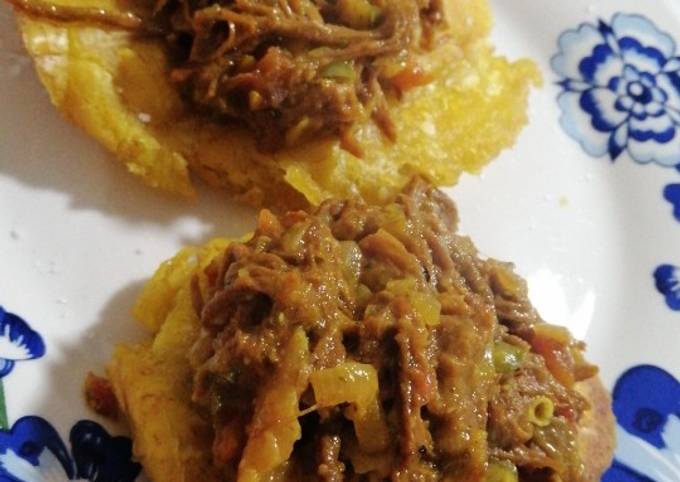 Patacones con carne Desmechada Receta de Mery Jaramillo- Cookpad