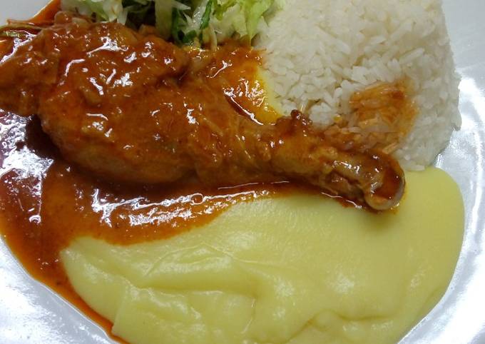 Puré con pollo al Maní Receta de Mercedes Huaman Flores- Cookpad