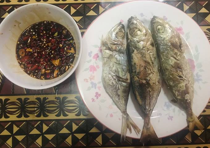 Resep Ikan Gembung Panggang dan kecap manis oleh Ayuni Kamelia - Cookpad