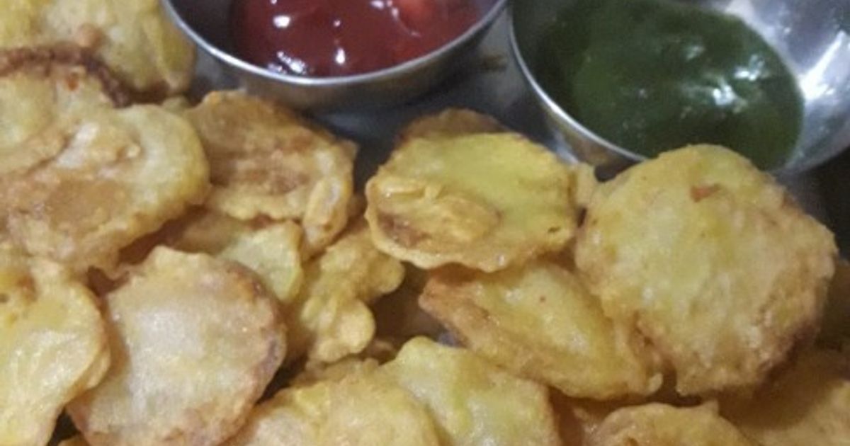आलू और बेसन की पकौड़ी (Aloo Aur Besan Ki Pakodi Recipe In Hindi) रेसिपी ...