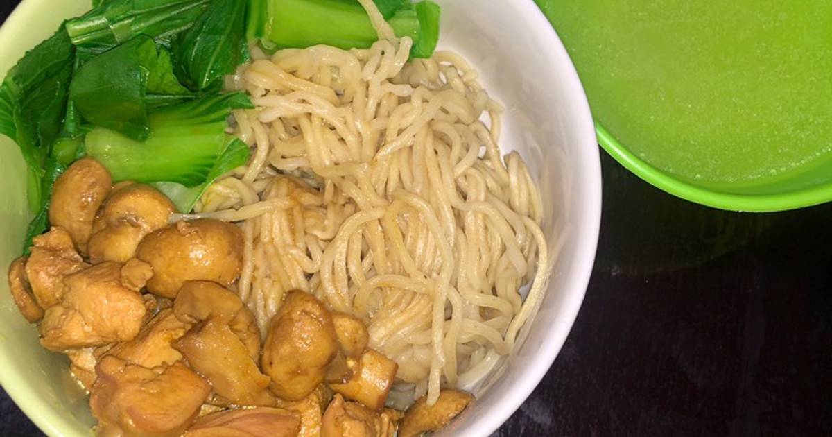 Resep Mie Ayam Jamur Praktis oleh Meri Memasak - Cookpad