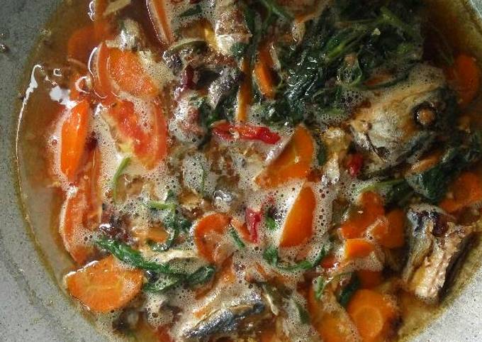 Resep Ikan Dencis Kuah Segar oleh intan p.sari - Cookpad