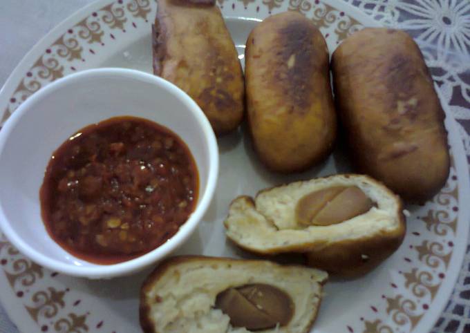 Resep Donat-Roti Sosis dengan wijen oleh Lissy Art - Cookpad