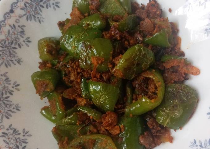 Capsicum besan bhaji Recipe by Gopika - Cookpad