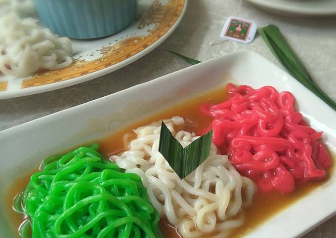 Resep Putu Mayang oleh Inaya Khawasie - Cookpad