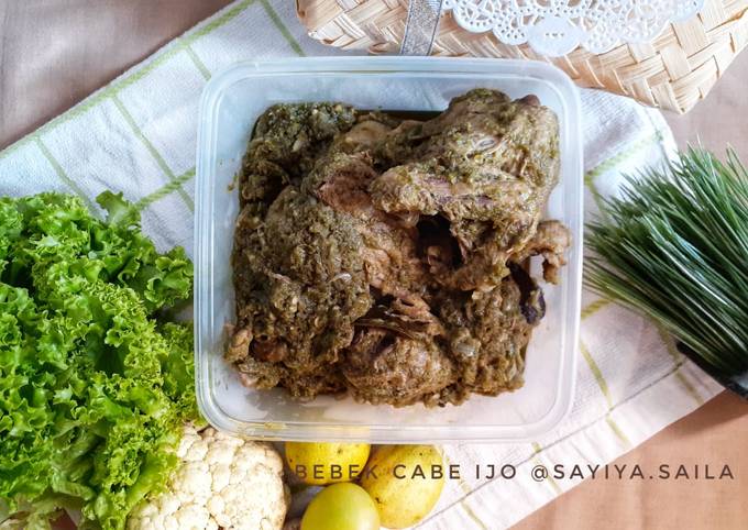 Resep Bebek Cabe Ijo ala sayiya.saila oleh Wibi - Cookpad
