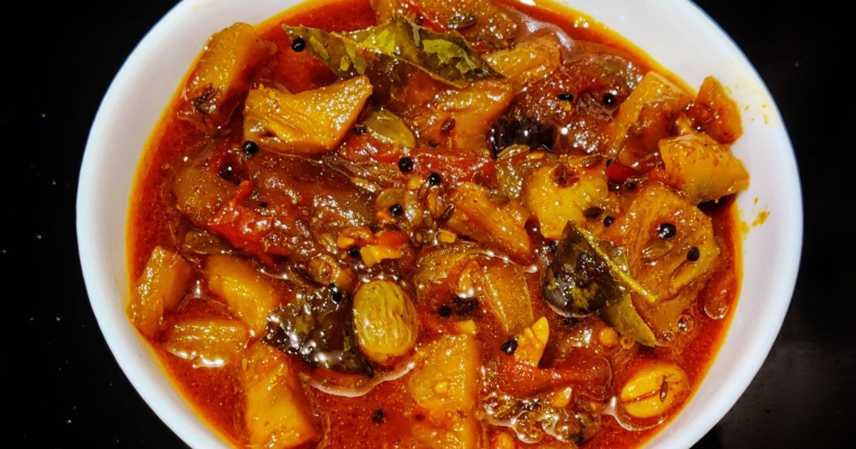 Pineapple Tomato Khatta Meetha Recipe by Susmita Patnaik - Cookpad