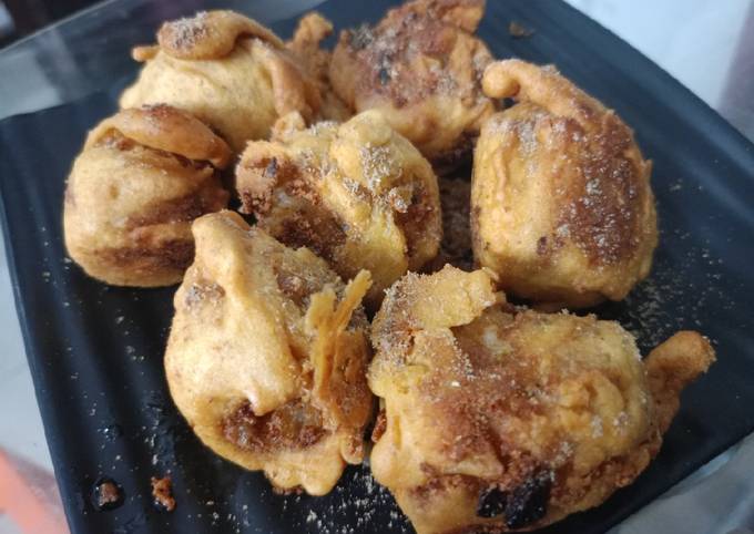 Leftover Potato Batata wada Recipe by Chef Tripti Saxena - Cookpad