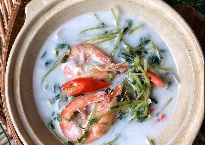 Resipi Pucuk Kacang Masak Lemak Udang oleh Salina Jalaludin - Cookpad