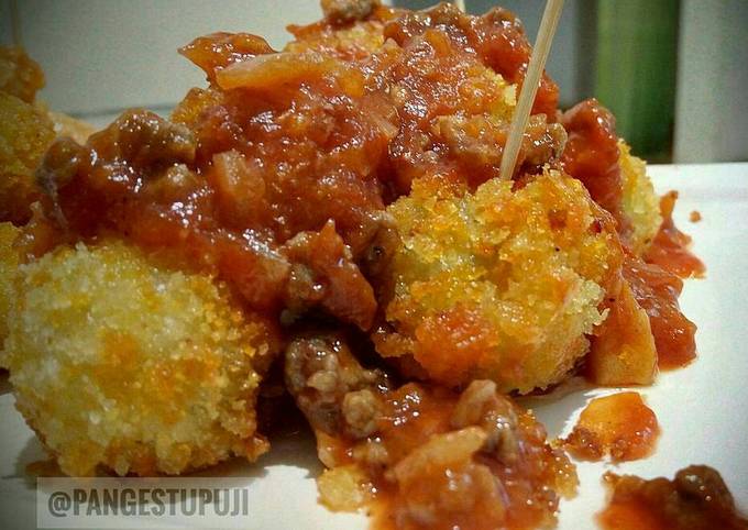 Resep Cilok Crispy Isi Daging Sapi Dengan Saus Bolognese oleh puji ...