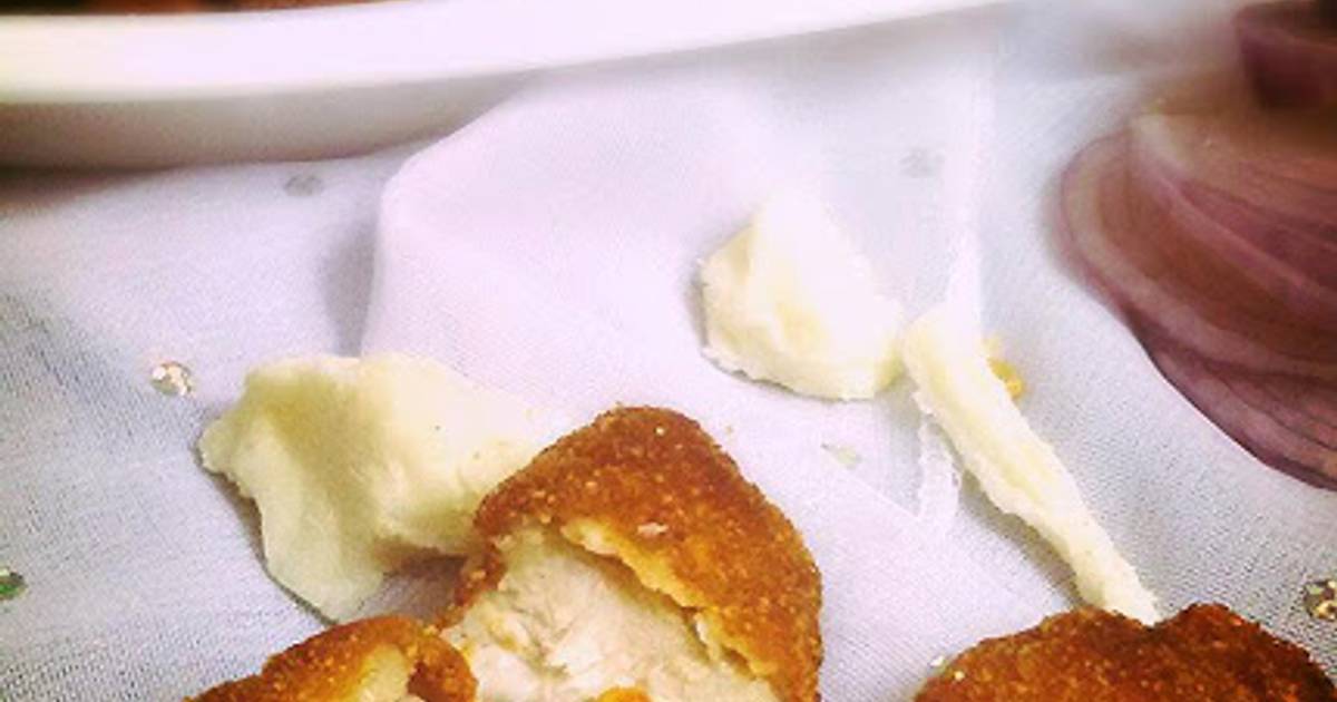 Cheesy Chicken Bites Recipe by Moumita Malla - Cookpad