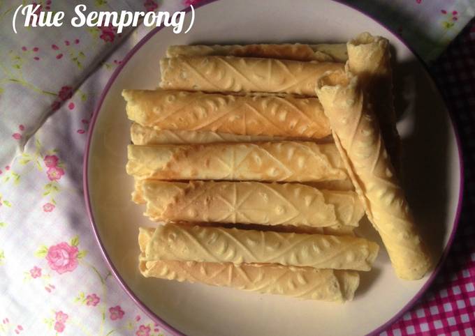 Resep Kue Semprong oleh Rindaags - Cookpad