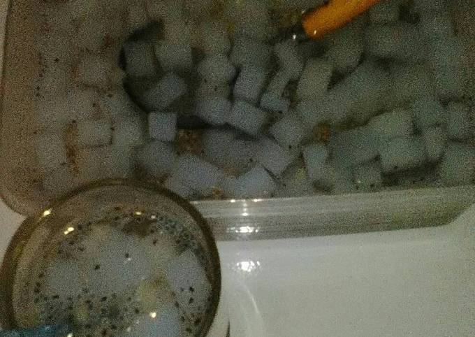 Resep Es Alnase (Alang2,nata de coco dan selasih) oleh Adana Chan - Cookpad