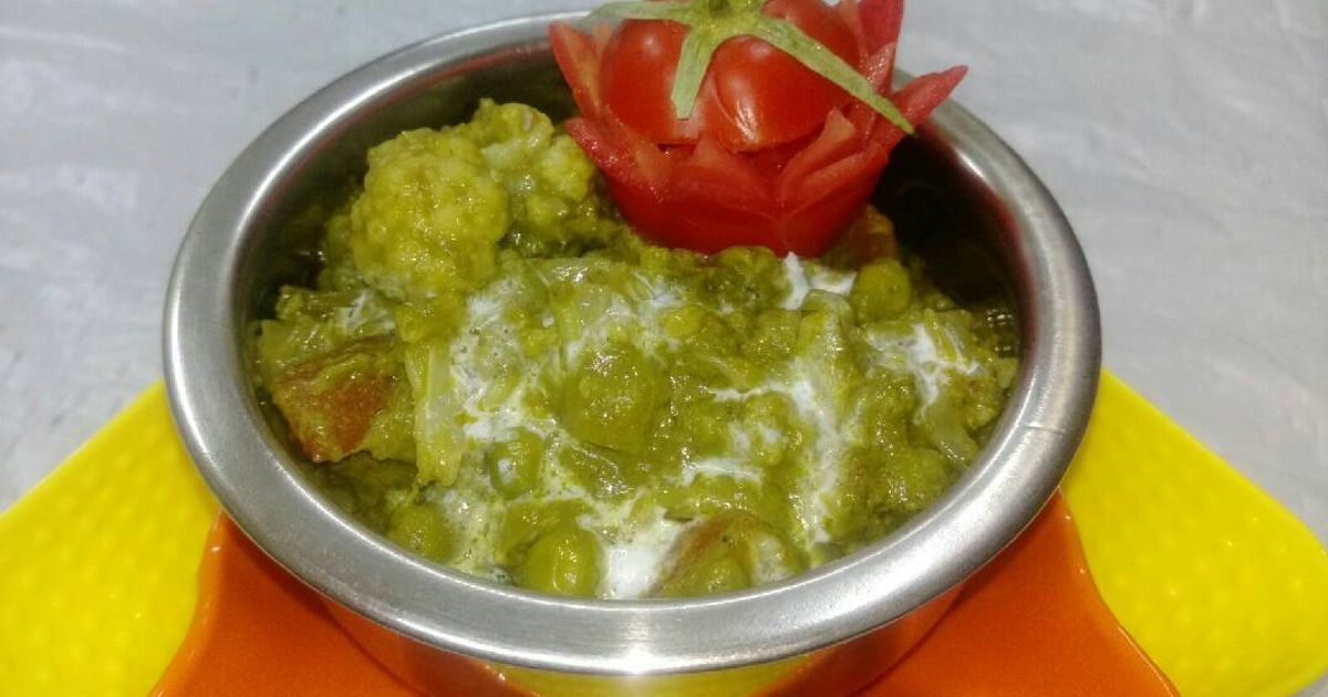 Haryali Veg Handi Recipe by Vrinda Idnani - Cookpad