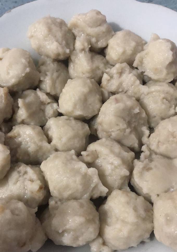 Resep Bakso Ayam Homemade oleh Aristia - Cookpad