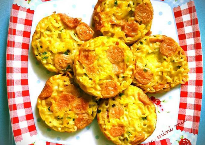 Resep Pizza mini mie oleh DinaDi - Cookpad