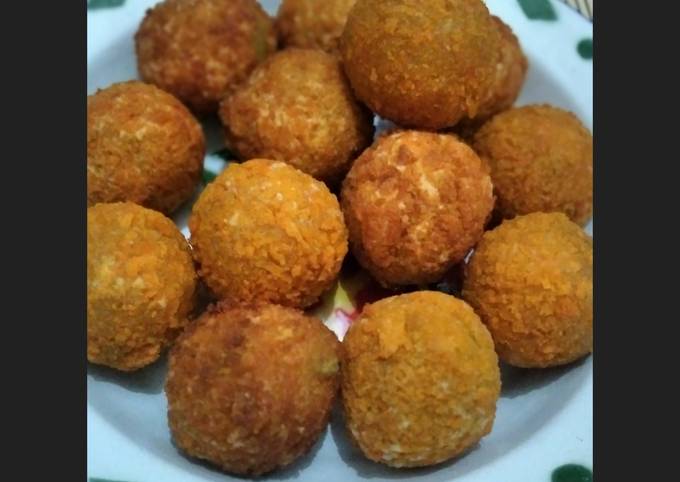 Resep Bola-Bola Ubi Crispy oleh Hamidah Kitchen 😊 - Cookpad