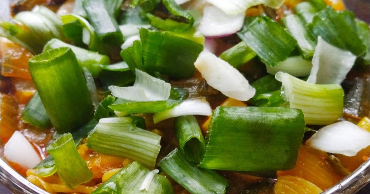 Spring Onion Sabji | Indian Dry Gravy Recipe by Darshan Sanjay - Cookpad