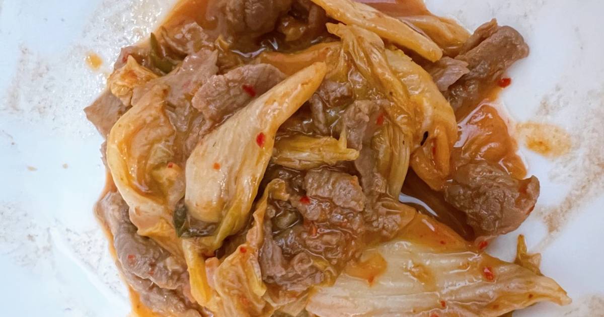 Cách Làm Món Thịt bò xào kimchi của Lam Sắc - Cookpad