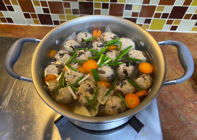 Resep Bakso lohwa kaya serat oleh nina - Cookpad