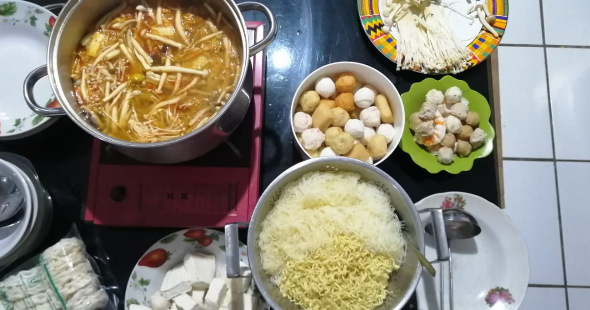 Resep Steamboat Kuah Tomyam oleh Yohanna N - Cookpad