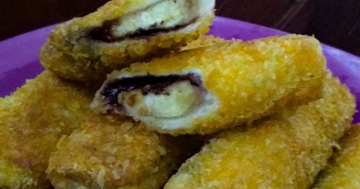 Resep Pisang Coklat Roti Tawar (Piscok) oleh Edelweiss - Cookpad