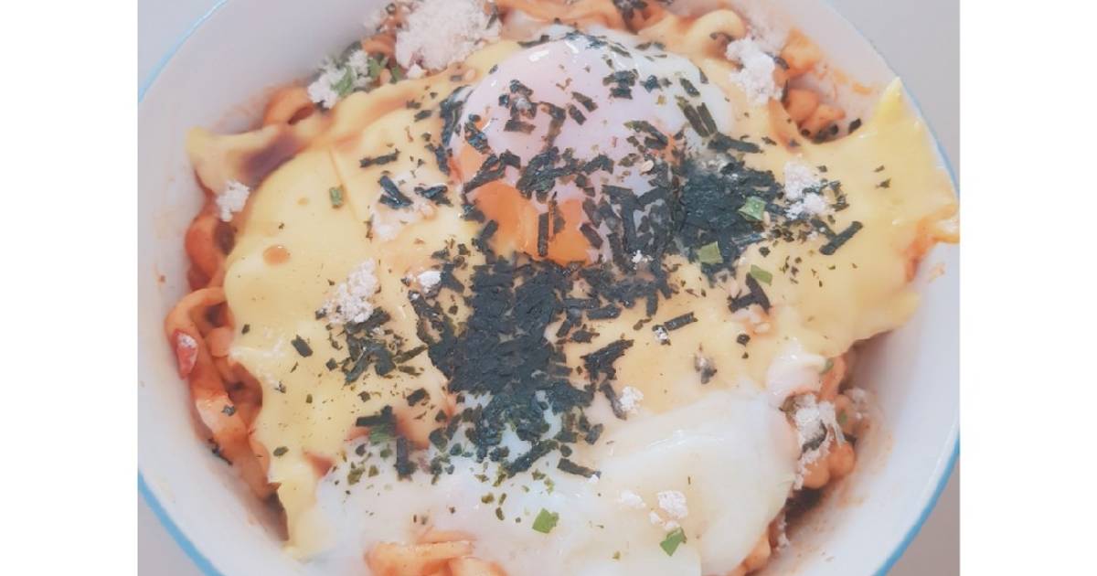 สูตร มาม่าชีสกับไข่ออนเซ็น โดย Pabo leng♡ - Cookpad