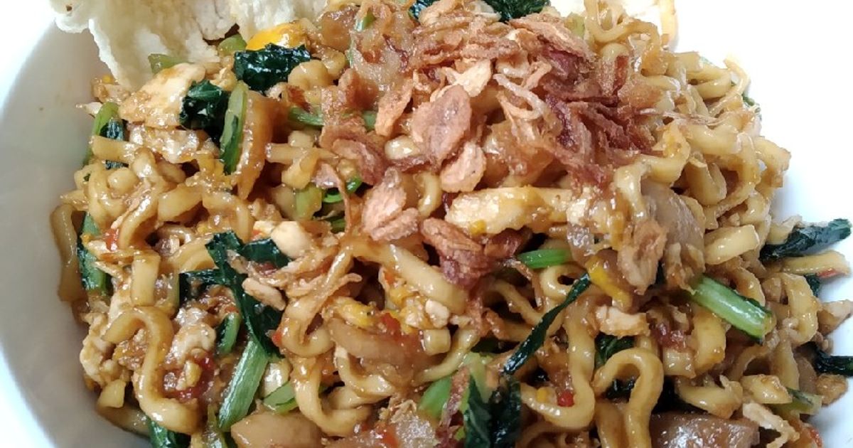 Resep Bakmi Goreng Bakso oleh Vidza Nurul - Cookpad