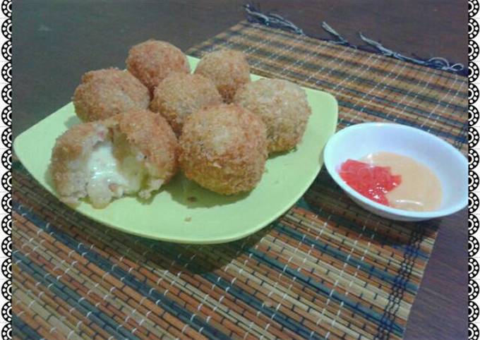 Resep Bola Kentang Mozarella oleh Nick Setiawan - Cookpad