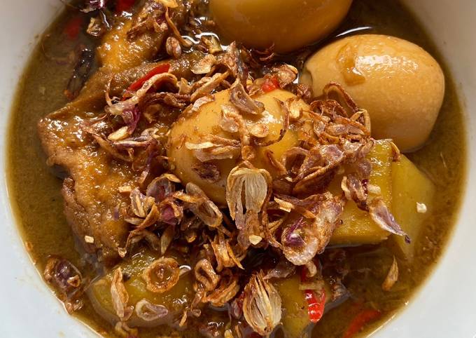 Resep Semur tahu telor kentang oleh Dhea Palupy - Cookpad