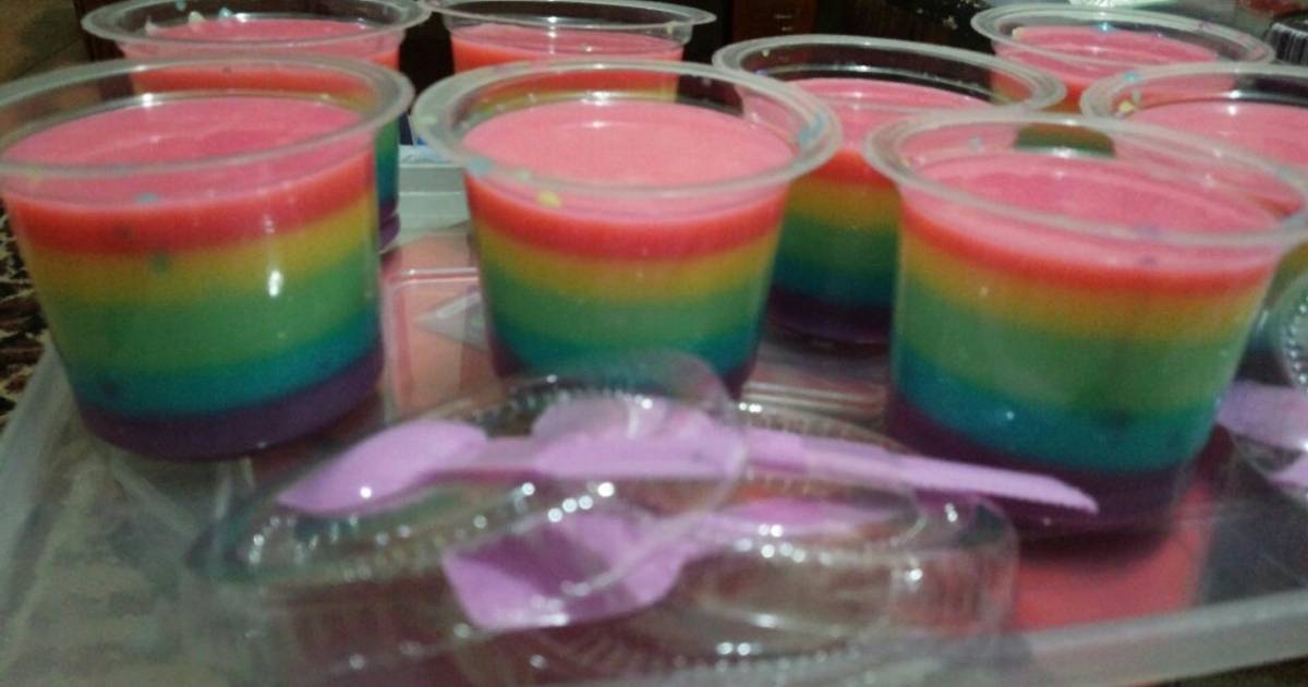 Resep Pudding rainbow oleh Retno Sugiarti - Cookpad