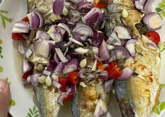 Resipi Kerabu thai ikan kembong goreng oleh Vivenyanna Tera - Cookpad
