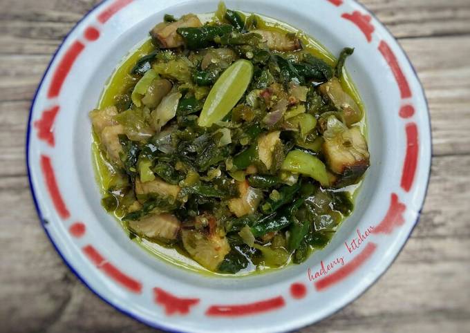 Resep Oseng Jambal Cabe Ijo oleh Hadleny Kitchen - Cookpad