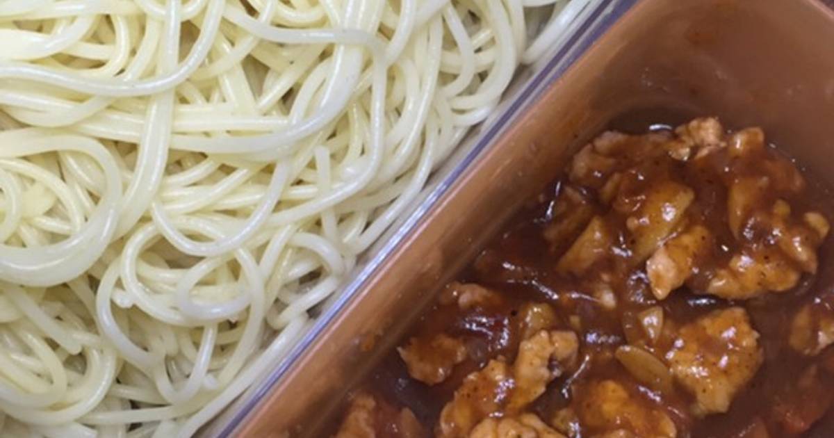 Resep SPAGHETTI AYAM SAUS BBQ PEDAS GILA #dirumaaja (self quarantine ...