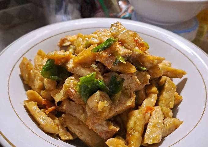 Resep Tumis Tempe Cabe Hijau oleh Indah Riduwan - Cookpad