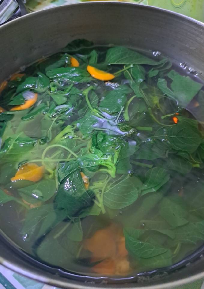 Resep Sayur bayam simpel segar oleh Pretty Valentine - Cookpad
