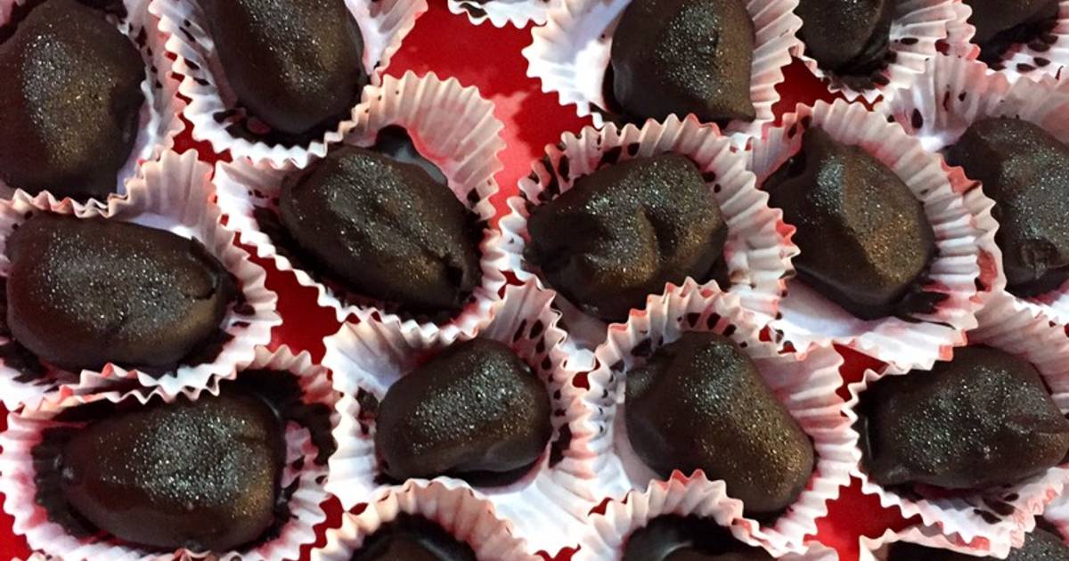 Resep 47. Cookies kurma mete coklat 🍫 oleh fika ahdina - Cookpad