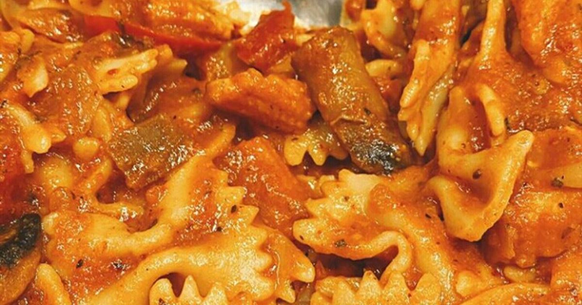 Butterfly Red Sauce Pasta Recipe by sourabh juneja - Cookpad