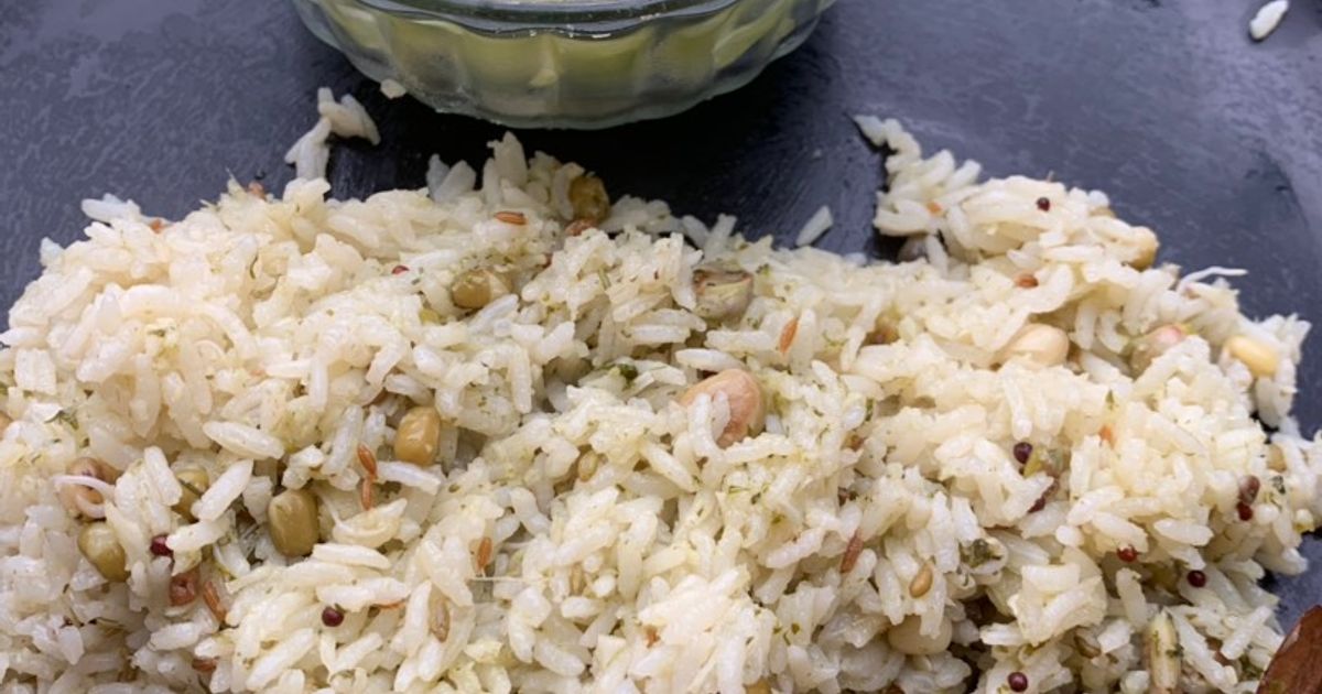 Hyacinth Bean Valor/ Indian Papadi Beans, Sprouts And Peas Rice Recipe ...