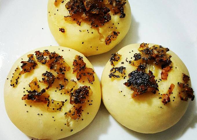 Pletzalej, pancitos judíos de cebolla Receta de Hu Lanzi- Cookpad